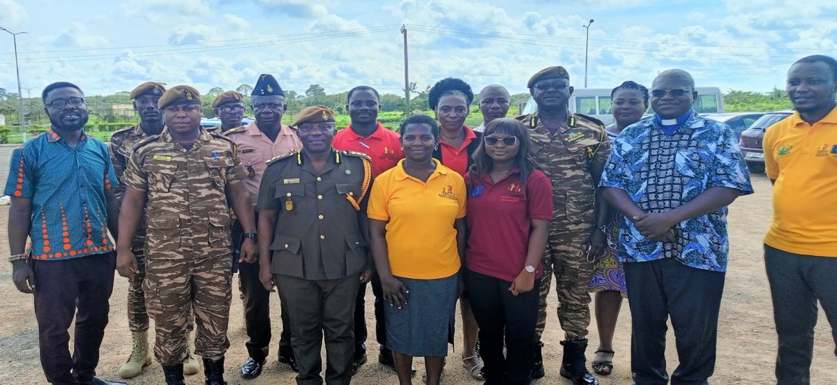 RE-ENGINEER A POSITIVE SECURITY-CIVILIAN RELATIONSHIP-CENTRAL REGION ...